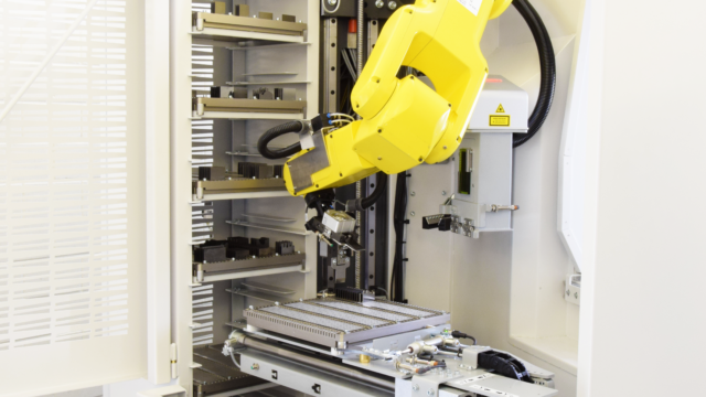 Workpiece loader - SCHNEEBERGER (en)