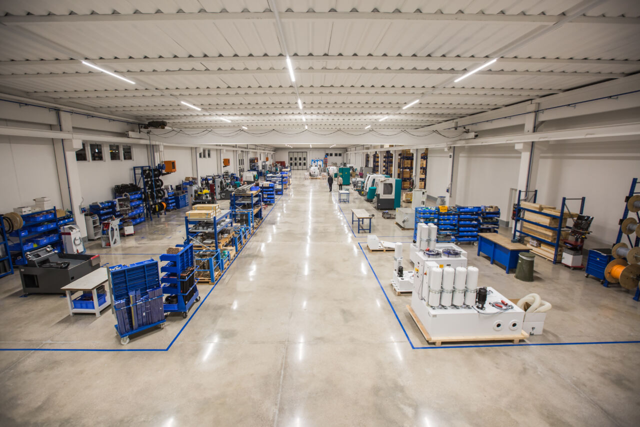 New Aries assembly line in Costermano sul Garda - SCHNEEBERGER (en)