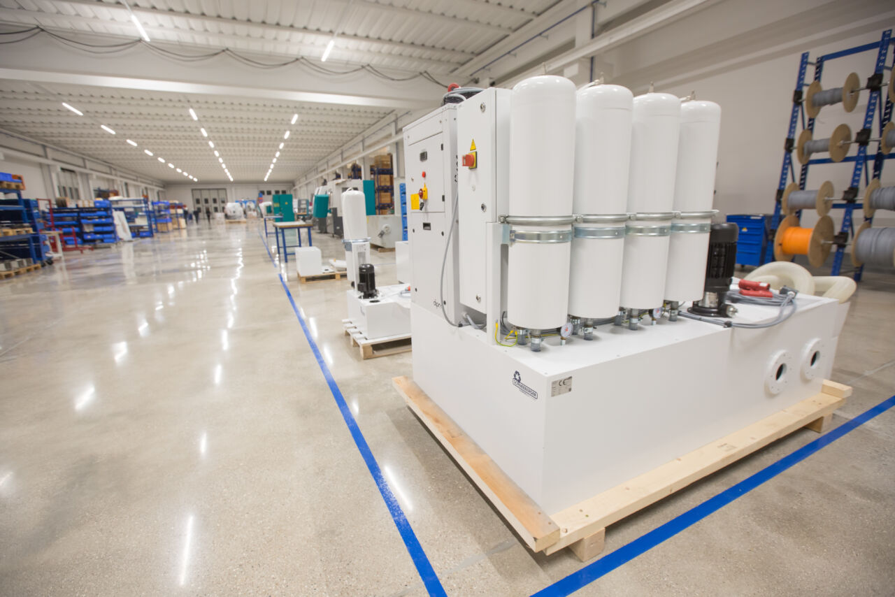 New Aries assembly line in Costermano sul Garda - SCHNEEBERGER (en)