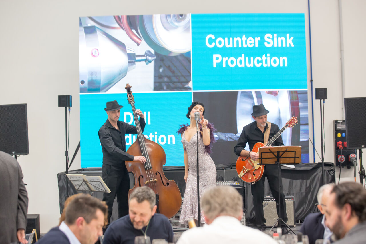 La nueva fábrica de SCHNEEBERGER en Costermano sul Garda - SCHNEEBERGER ...